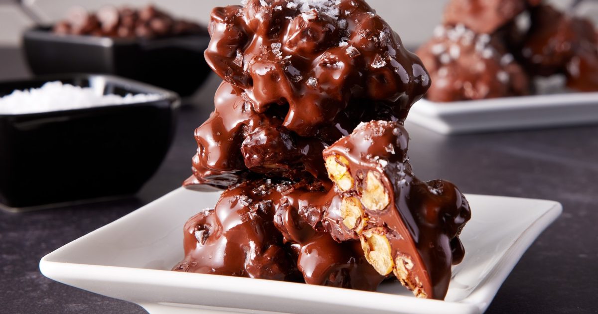 Choco Chickpea Clusters | Dymatize